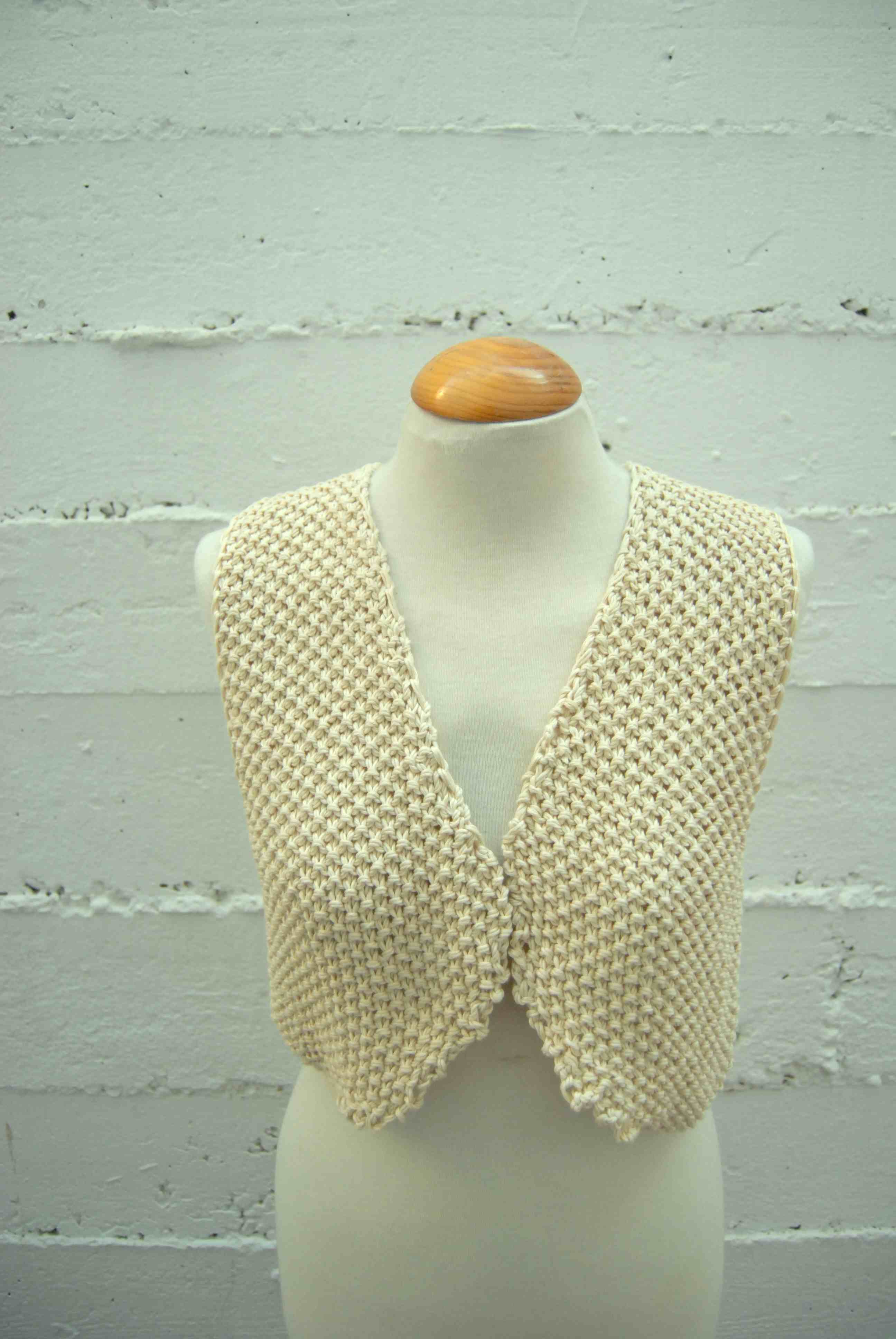 Free pattern: Eva Vest - The Blog - US/UK