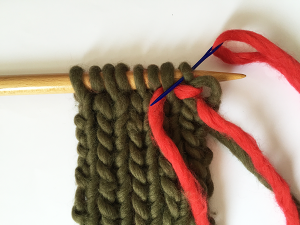 6. Take the stitches 2 and 3.