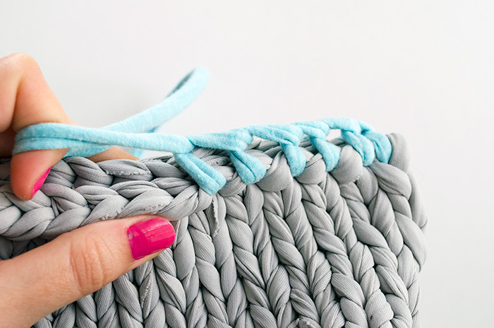 How to sew the Buttonhole Stitch - The Blog - US/UK