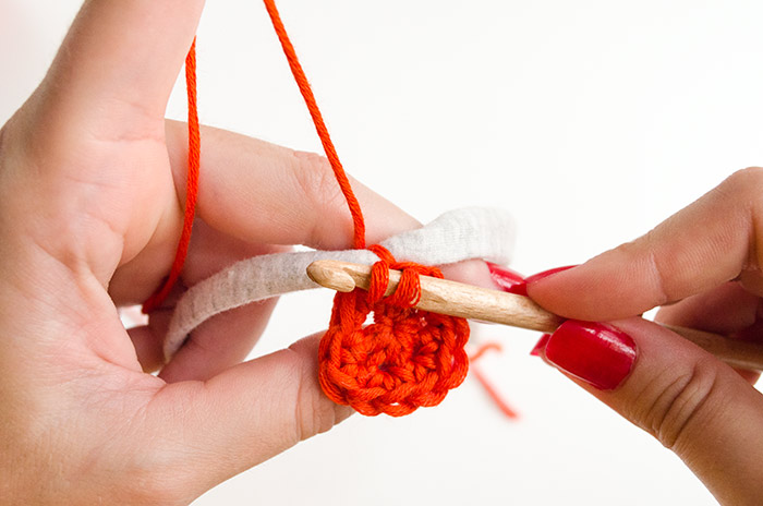 Free pattern: Fabric yarn carpet - The Blog - US/UK