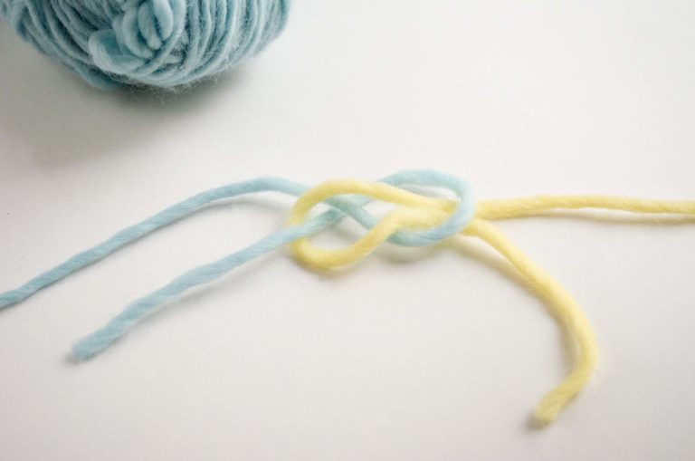 How to pick up stitches around the neck for cardigans - The Blog - US/UK