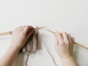 How to knit the three-needle bind off - The Blog - US/UK
