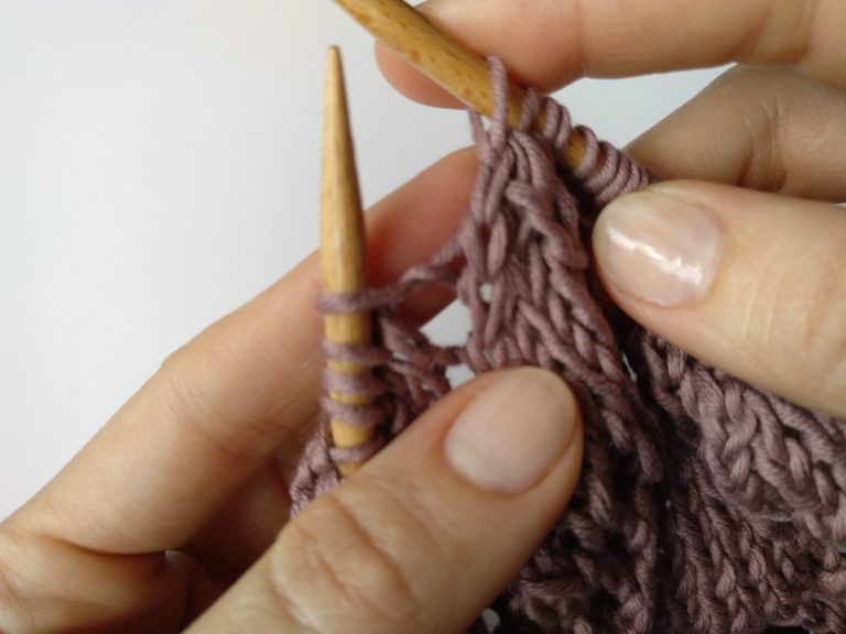 HOW TO KNIT RIGHT LEANING DOUBLE DECREASES - The Blog - US/UK