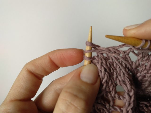 HOW TO KNIT RIGHT LEANING DOUBLE DECREASES - The Blog - US/UK