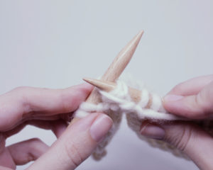 How to purl 2 stitches together through the back loop - The Blog - US/UK