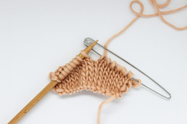 How to knit a V neckline - The Blog - US/UK