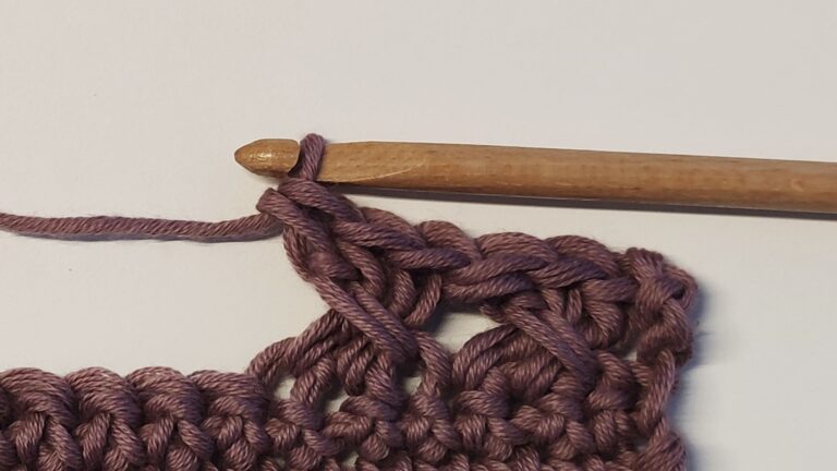 How to crochet crossed mesh double crochet stitch - The Blog - US/UK