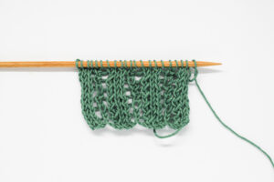 How to knit the vertical eyelet stitch - The Blog - US/UK