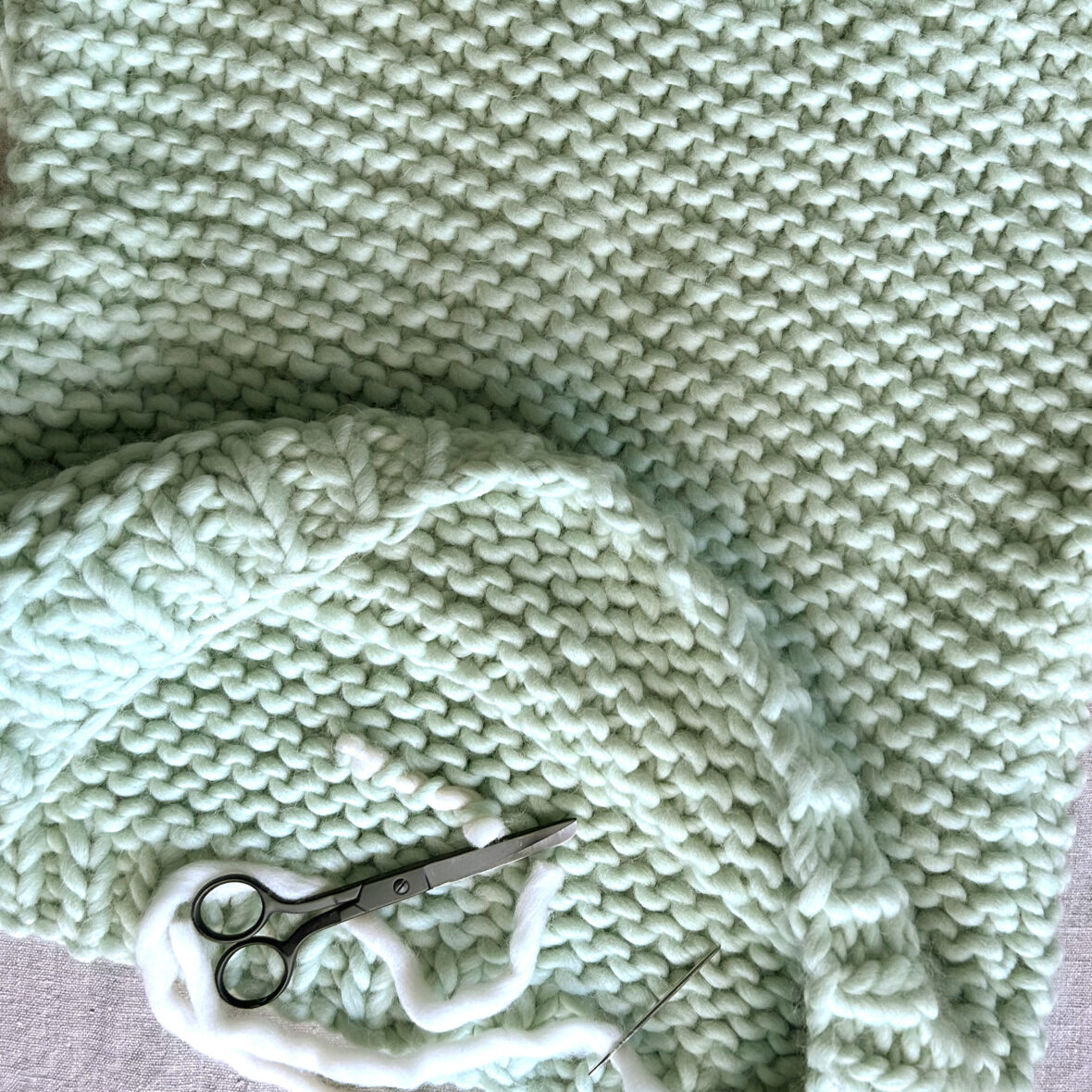 How to finish a knitted project: weave in ends - The Blog - US/UK
